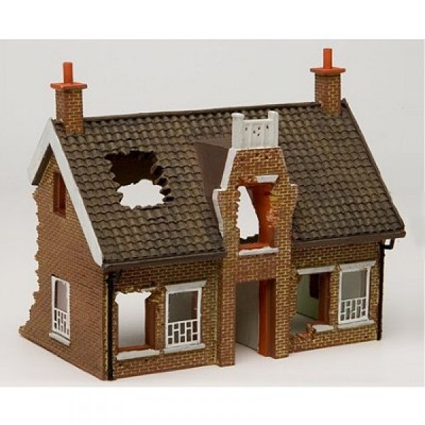 Maquette Ruines de guerre : European Country Cottage Ruin - Airfix ...