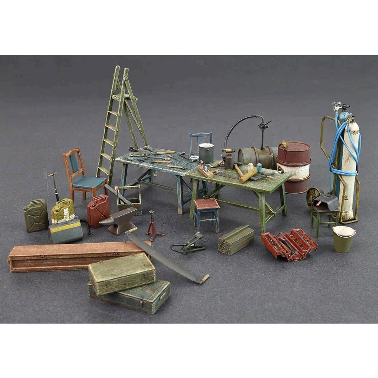 Maquette accessoires militaires : Atelier de terrain - Mini Art - Rue ...