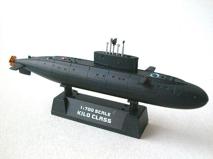 Submarine - Russian Navy Kilo Class Easy Model- 1:700e - Easy Model - 37300
